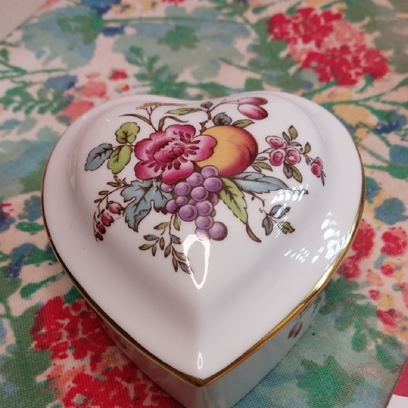 Spode | Accents | Vintage Spode Floral Heartshaped Trinket Box | Poshmark